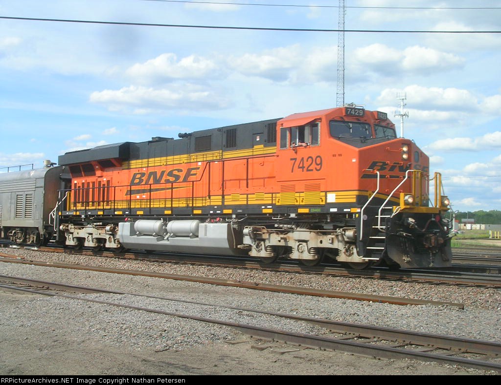 BNSF 7429